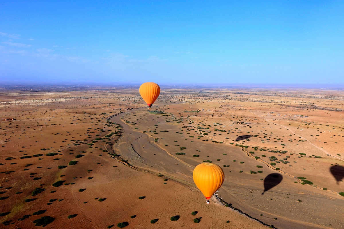 Agafay hot air balloon : a unique experience over the desert